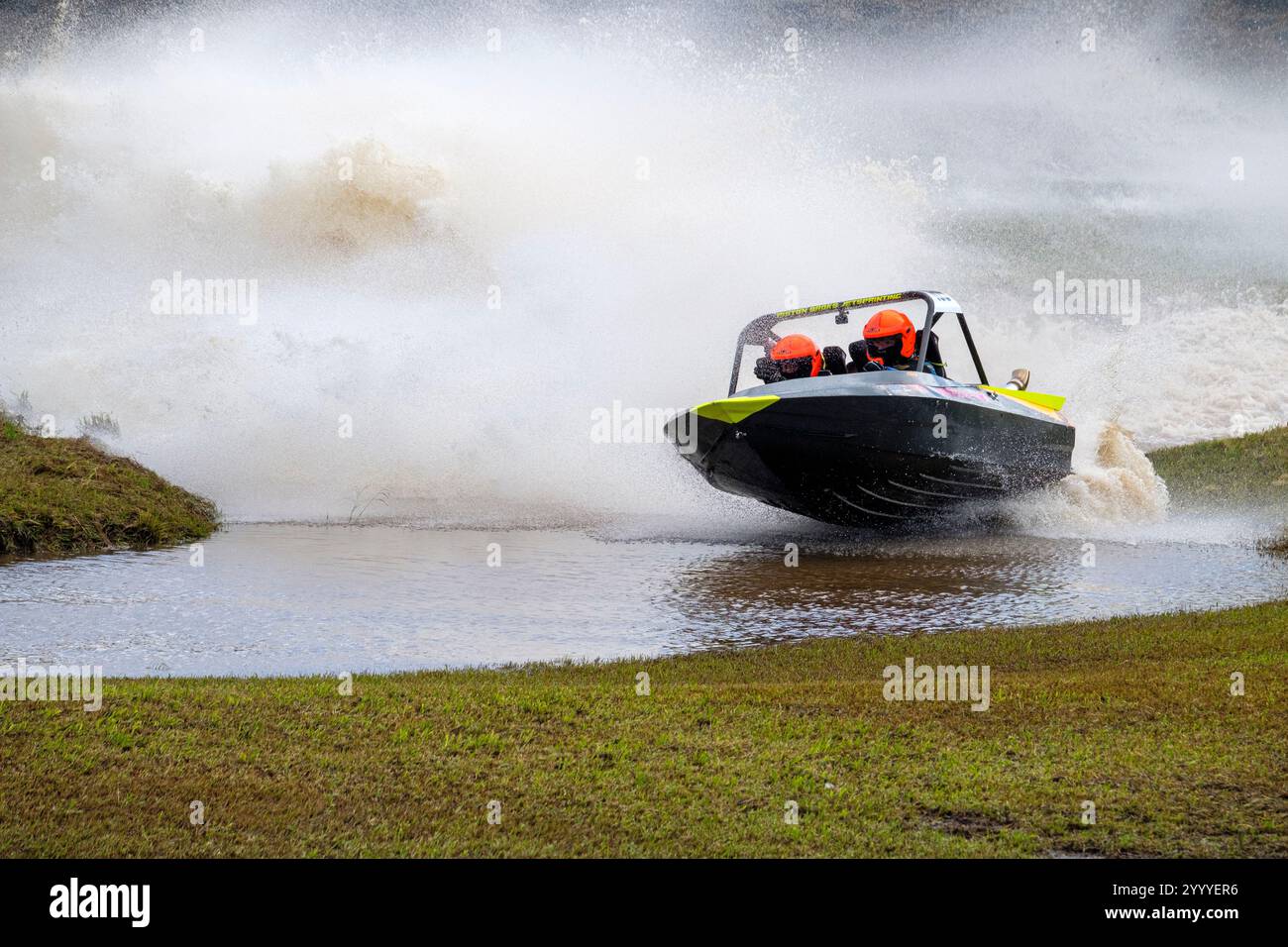 Round 1 qualifying of the "2022 Australian V8 Superboat Championship ...