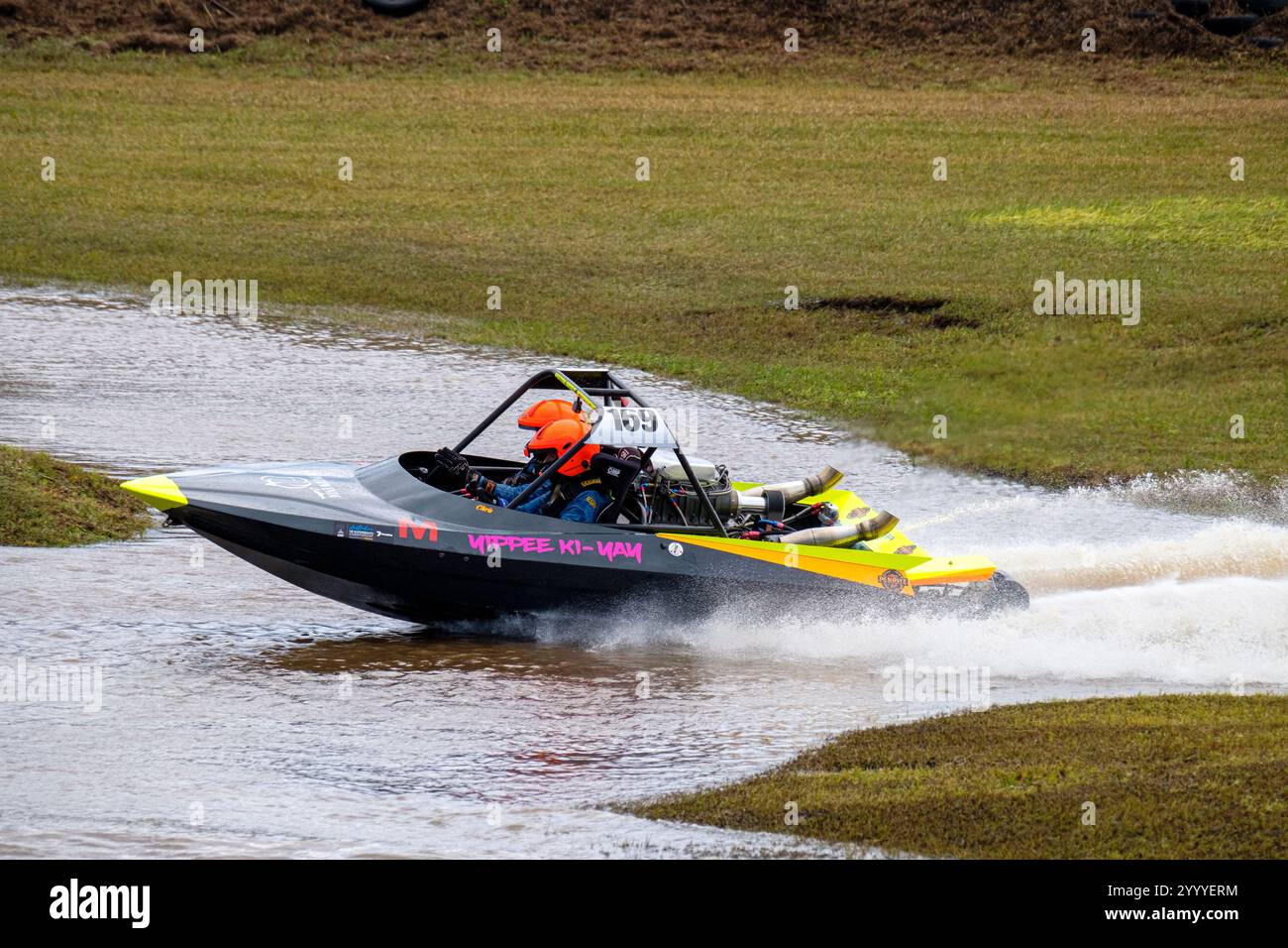 Round 1 qualifying of the "2022 Australian V8 Superboat Championship ...