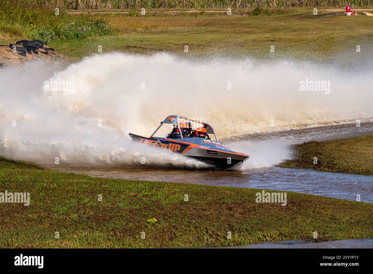 Round 1 qualifying of the "2022 Australian V8 Superboat Championship ...