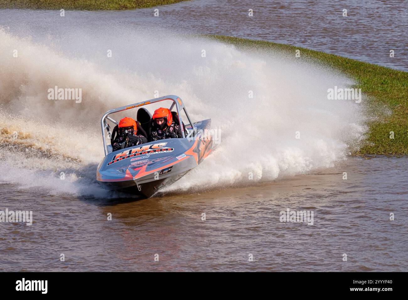Round 1 qualifying of the "2022 Australian V8 Superboat Championship ...