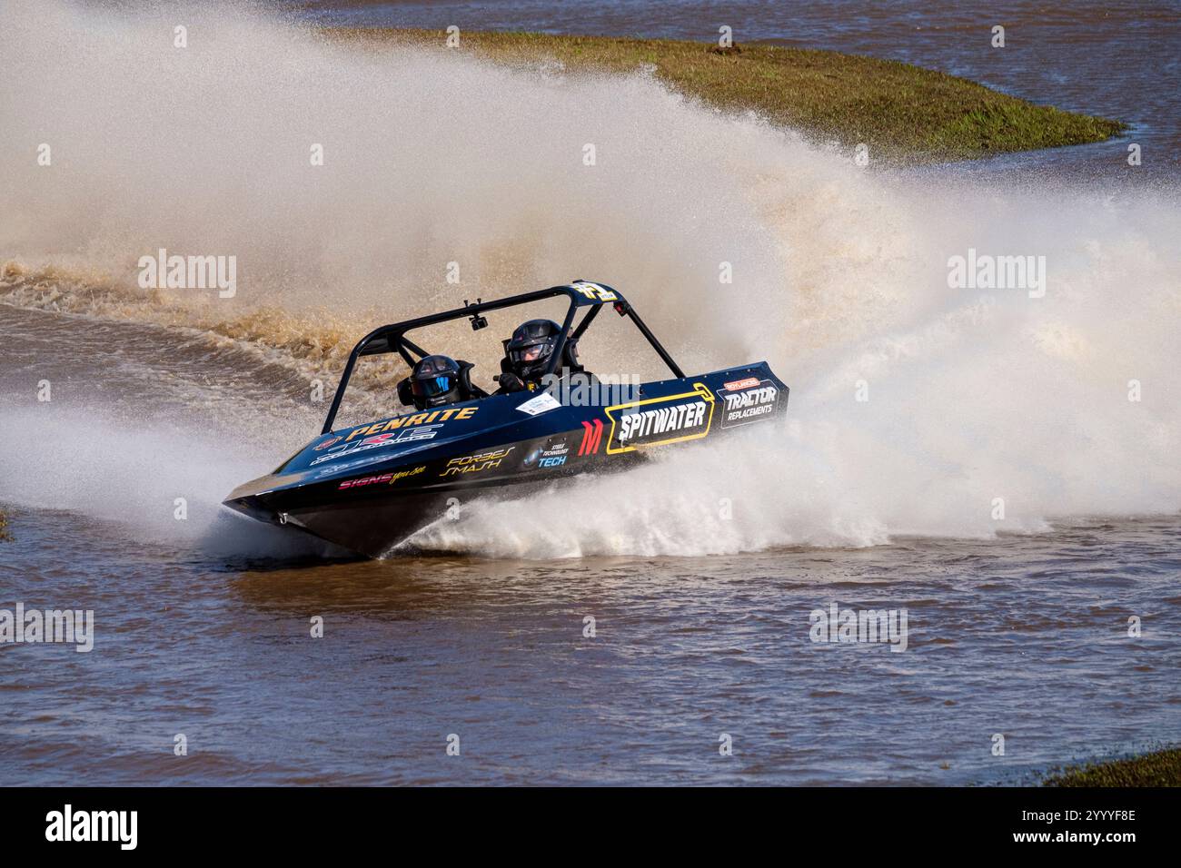 Round 1 qualifying of the "2022 Australian V8 Superboat Championship ...