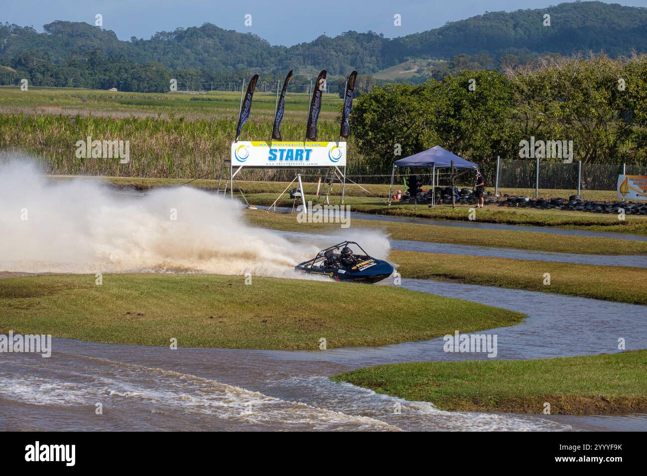 Round 1 qualifying of the "2022 Australian V8 Superboat Championship ...