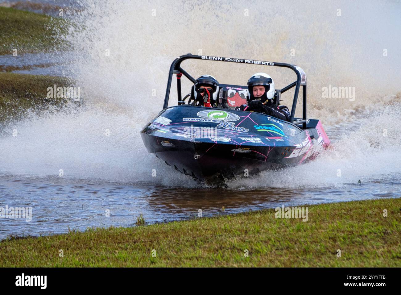 Round 1 qualifying of the "2022 Australian V8 Superboat Championship ...