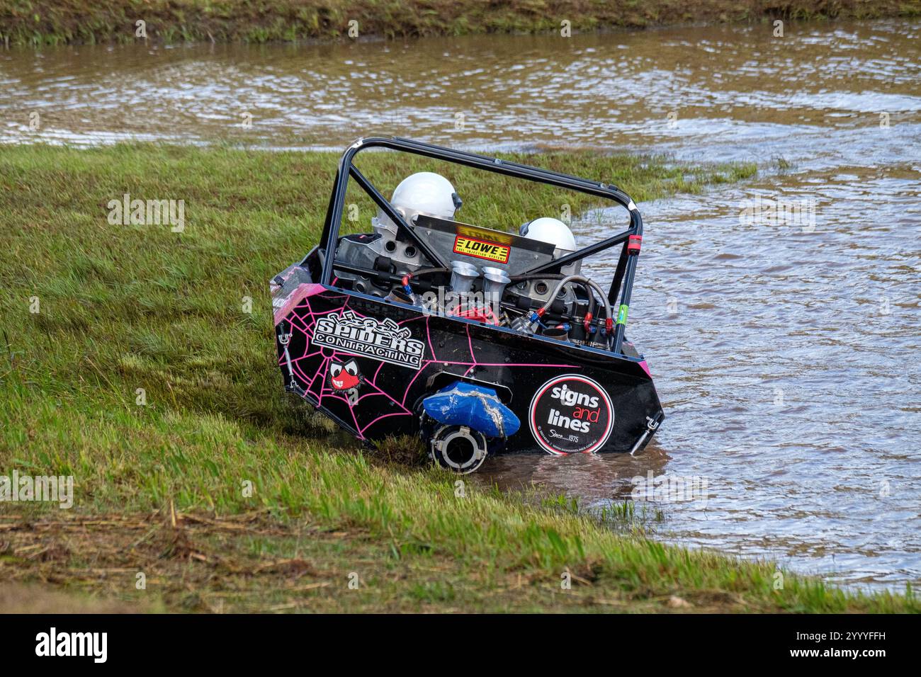 Round 1 qualifying of the "2022 Australian V8 Superboat Championship ...