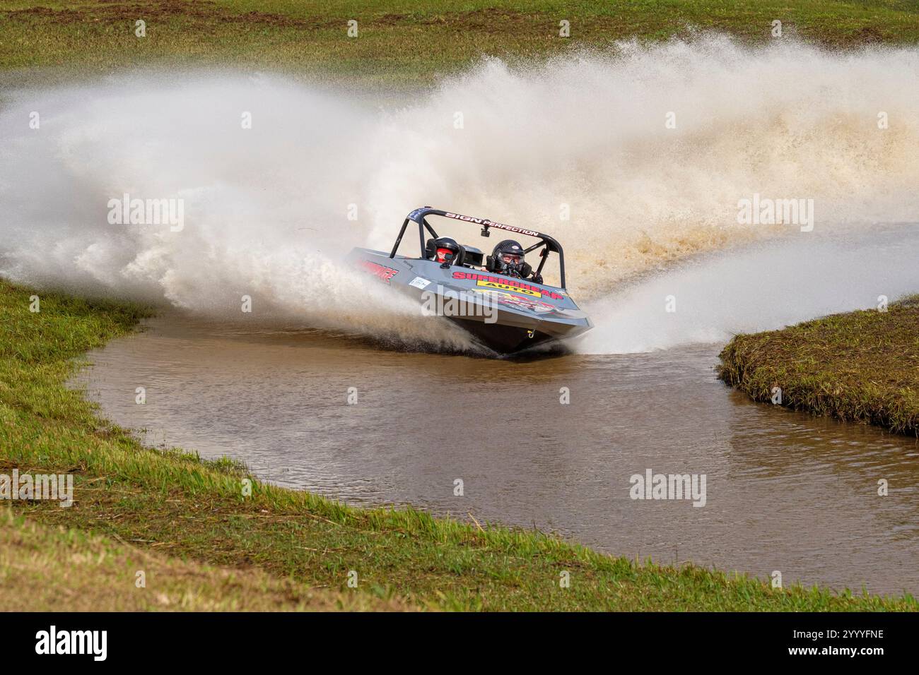 Round 1 qualifying of the "2022 Australian V8 Superboat Championship ...