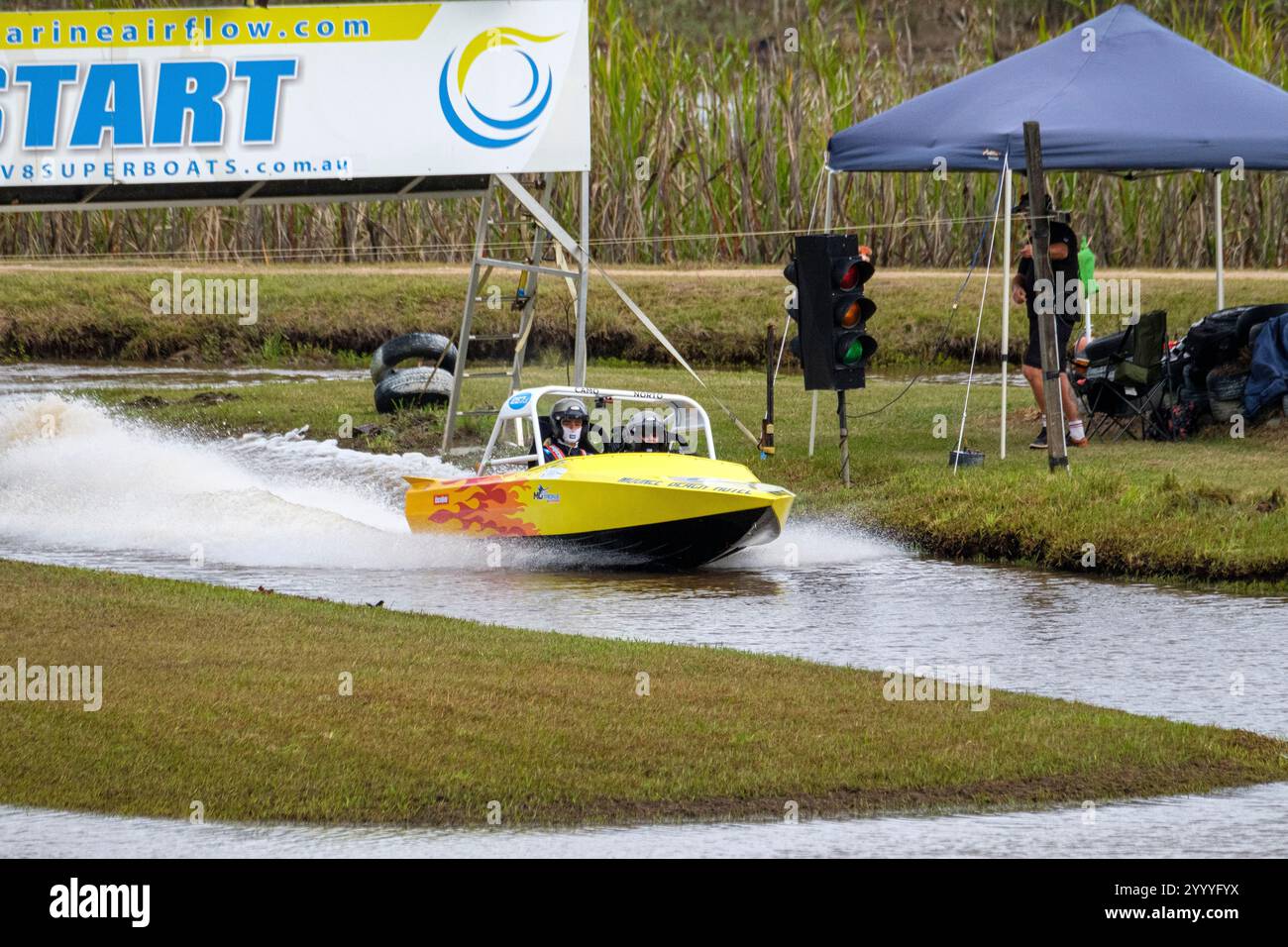 Round 1 qualifying of the "2022 Australian V8 Superboat Championship ...
