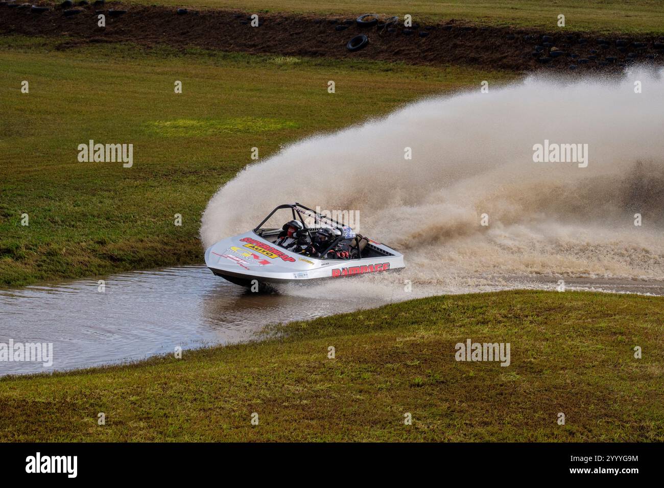 Round 1 qualifying of the "2022 Australian V8 Superboat Championship ...
