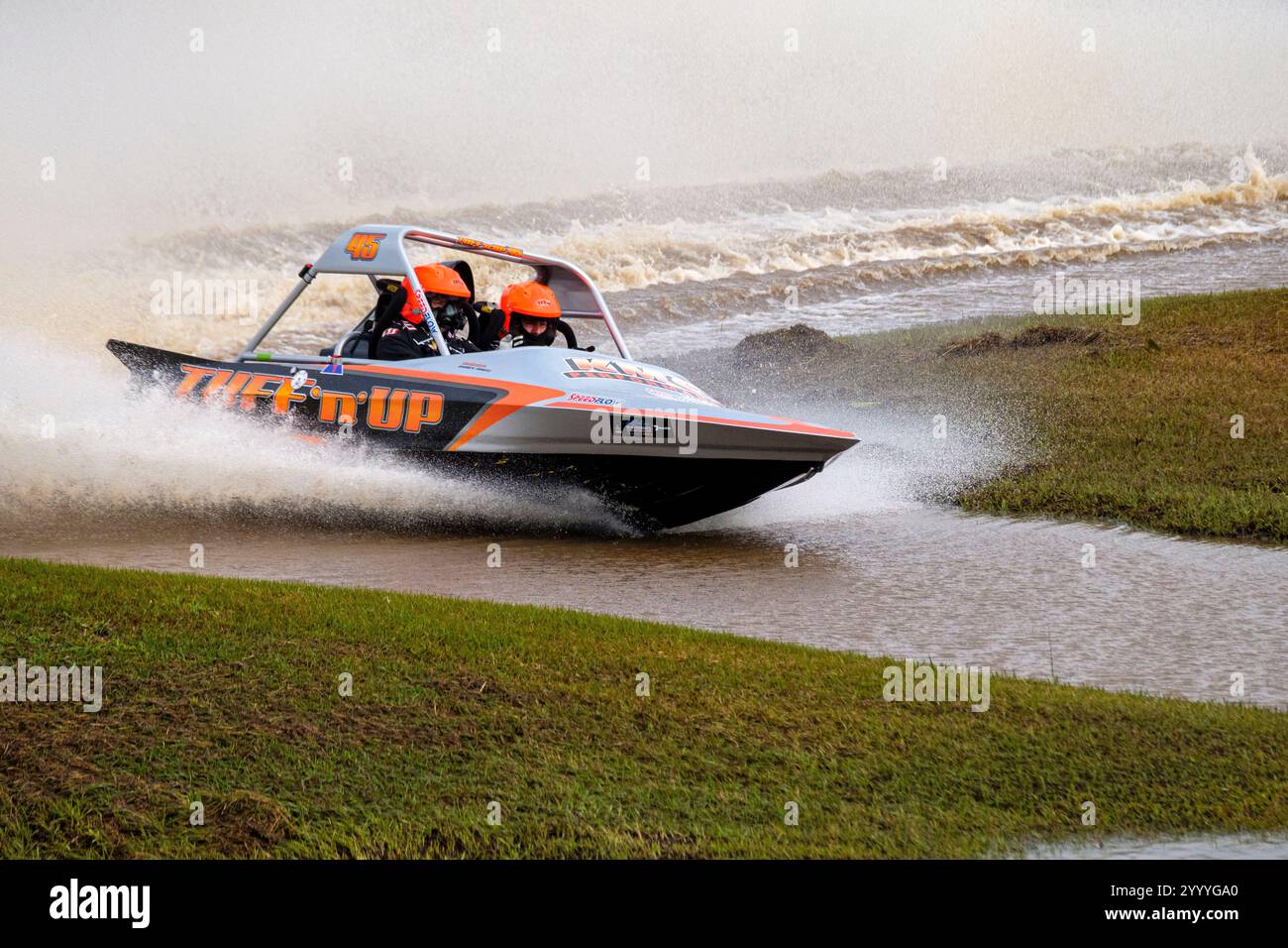 Round 1 qualifying of the "2022 Australian V8 Superboat Championship ...