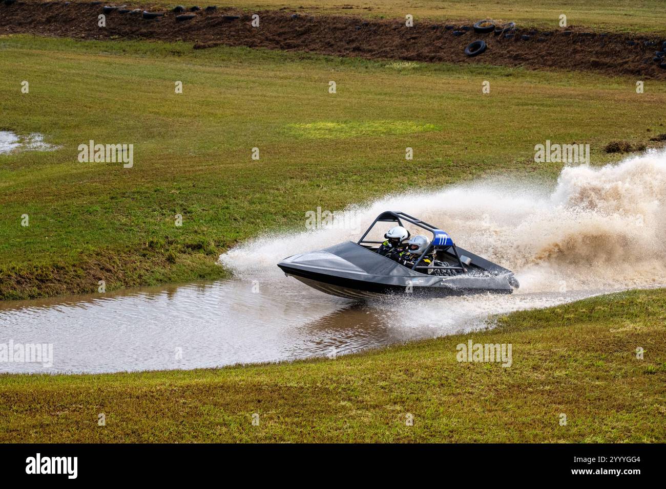 Round 1 qualifying of the "2022 Australian V8 Superboat Championship ...