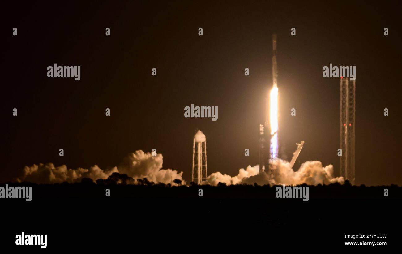 Merritt Island, Florida, USA. 23rd Dec, 2024. A SpaceX Falcon 9 rocket ...