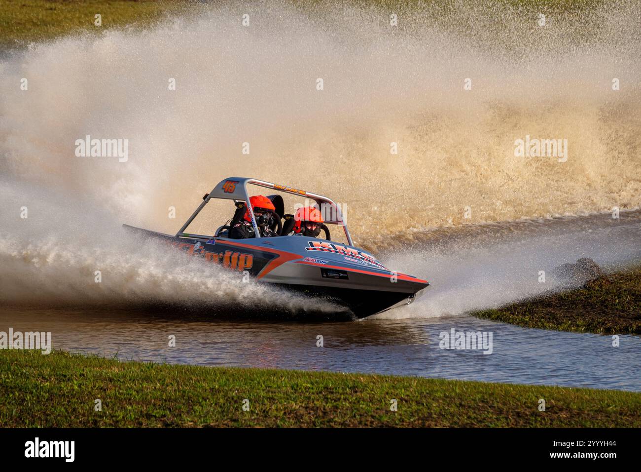 Round 1 qualifying of the "2022 Australian V8 Superboat Championship ...
