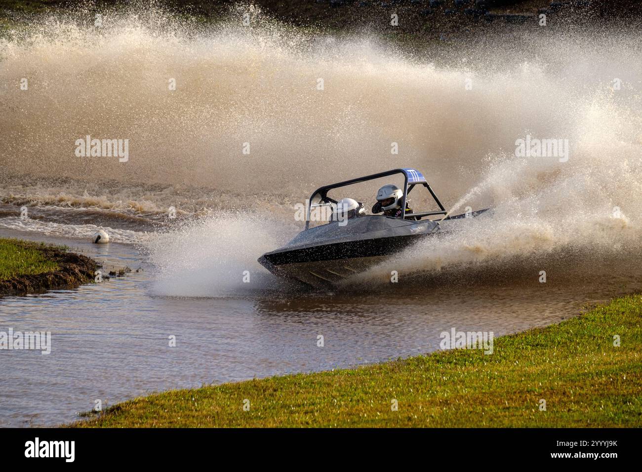 Round 1 qualifying of the "2022 Australian V8 Superboat Championship ...