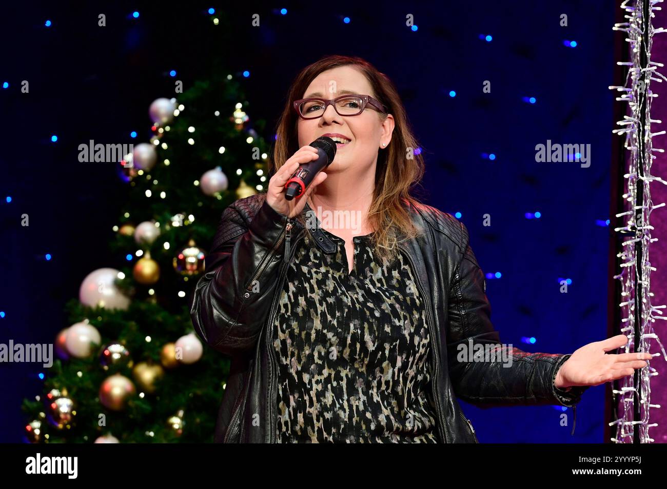 Anja Behrendt in der MyTVplus Weihnachtsshow Zwischen Frühstück und ...