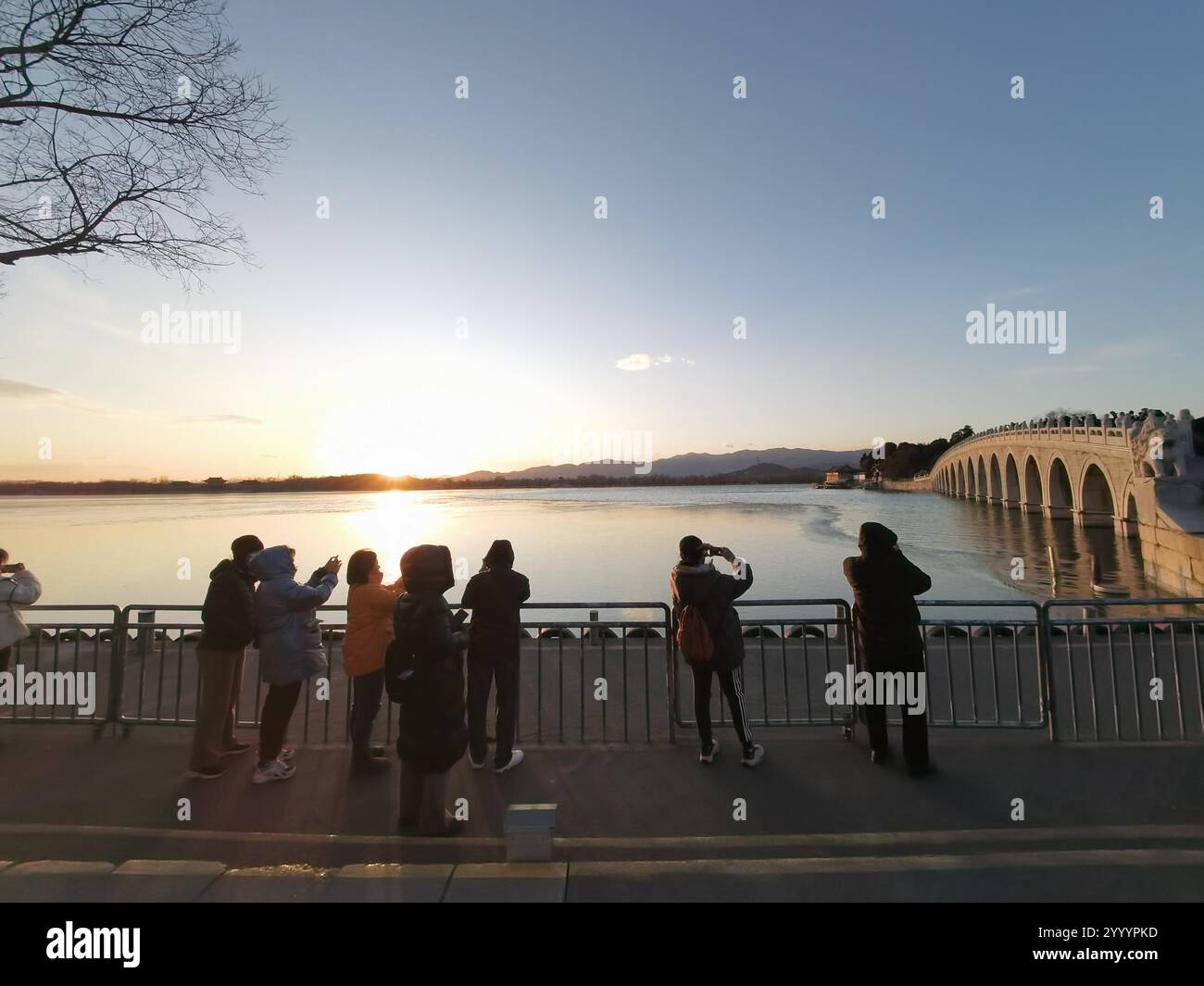 Winter scenery of the Summer Palace attracts tourists in Beijing, China ...