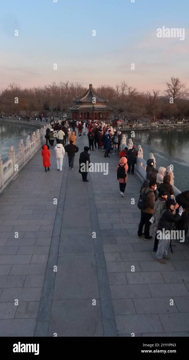 Winter scenery of the Summer Palace attracts tourists in Beijing, China ...