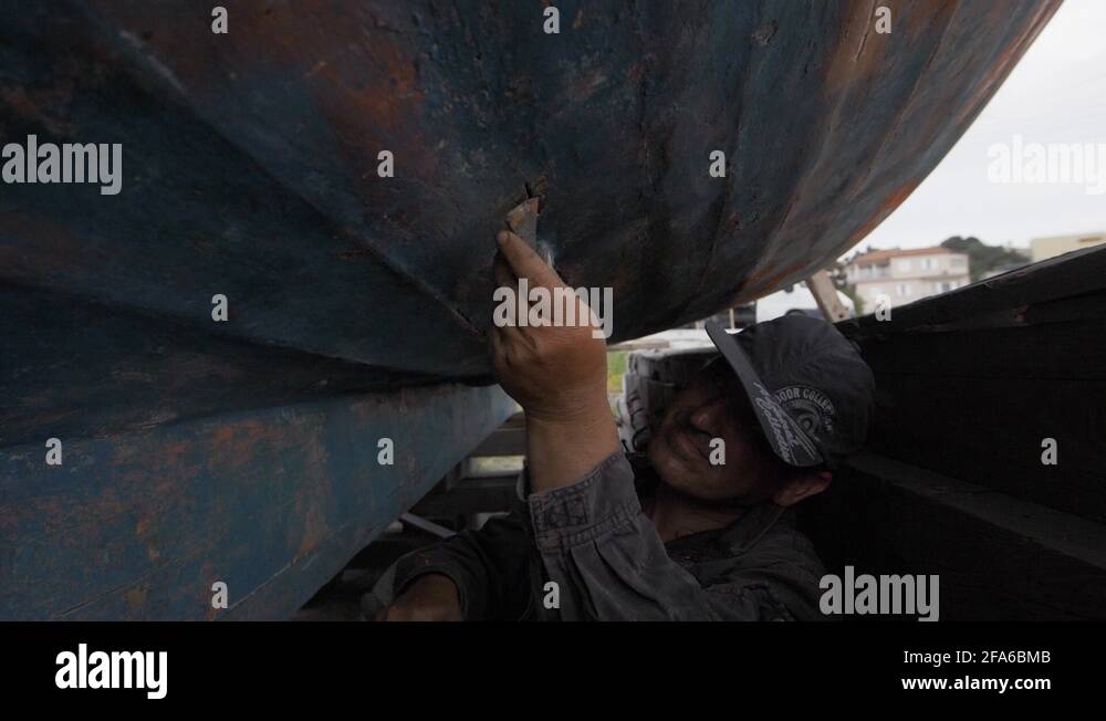 Underside of boats Stock Videos & Footage - HD and 4K Video Clips - Alamy