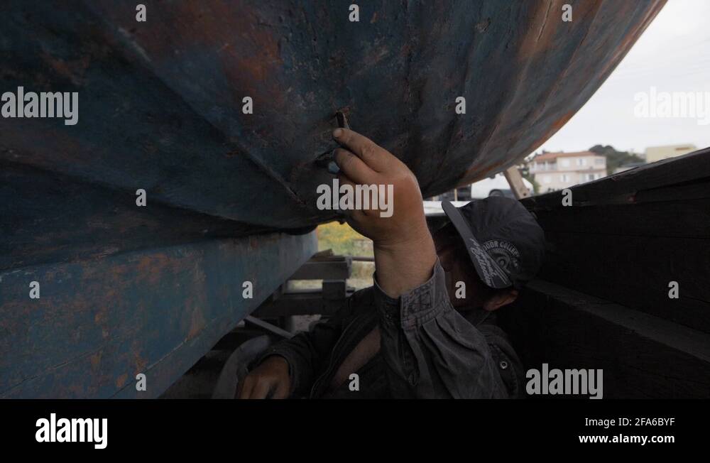 Carvel built hull Stock Videos & Footage - HD and 4K Video Clips - Alamy