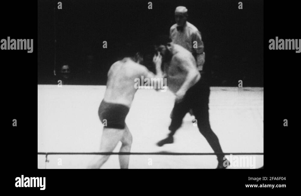 Boxing ring referee Stock Videos & Footage - HD and 4K Video Clips - Alamy