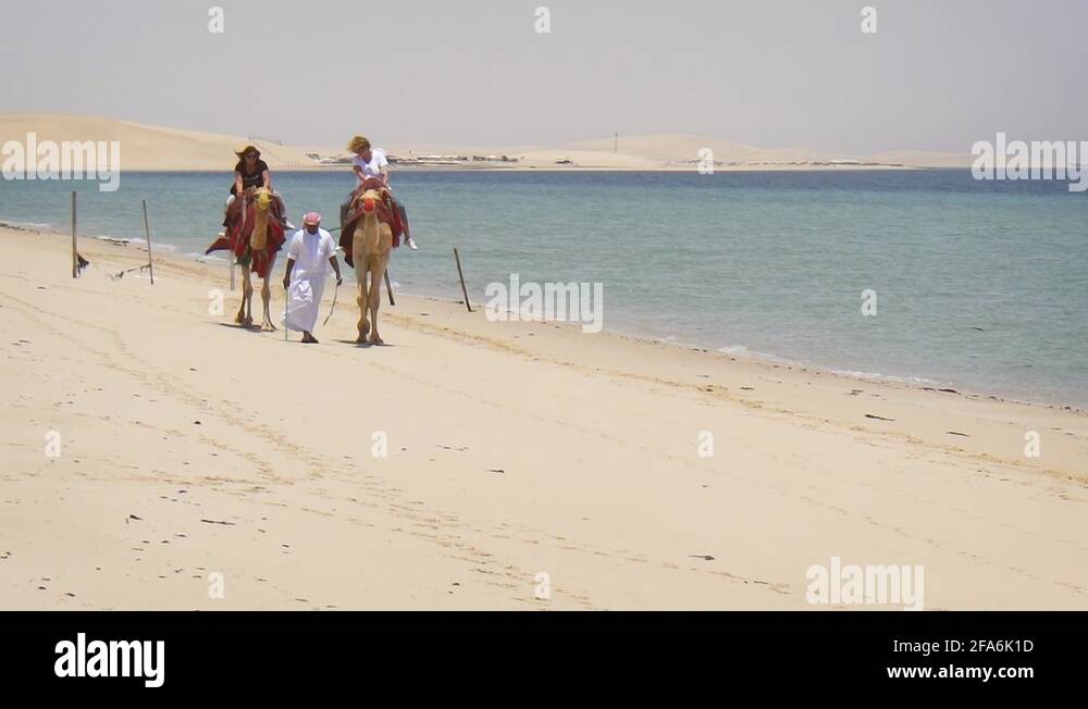 Qatari man and woman Stock Videos & Footage - HD and 4K Video Clips - Alamy