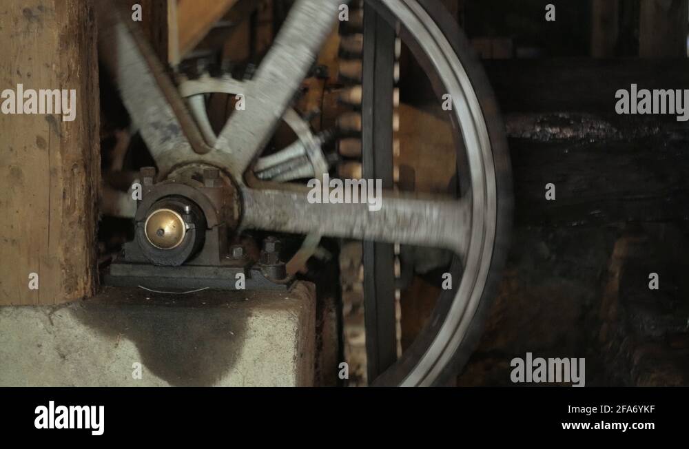 Large cog wheel Stock Videos & Footage - HD and 4K Video Clips - Alamy
