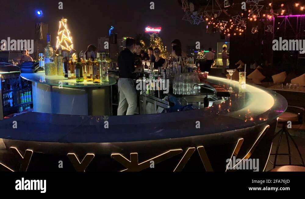 Chi bar Stock Videos & Footage - HD and 4K Video Clips - Alamy