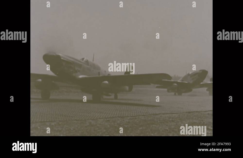 War plane 1940 Stock Videos & Footage - HD and 4K Video Clips - Alamy