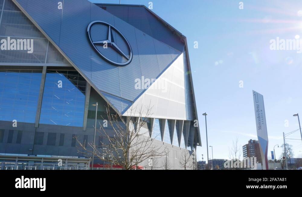 Mercedes benz arena atlanta roof Stock Videos & Footage - HD and 4K ...