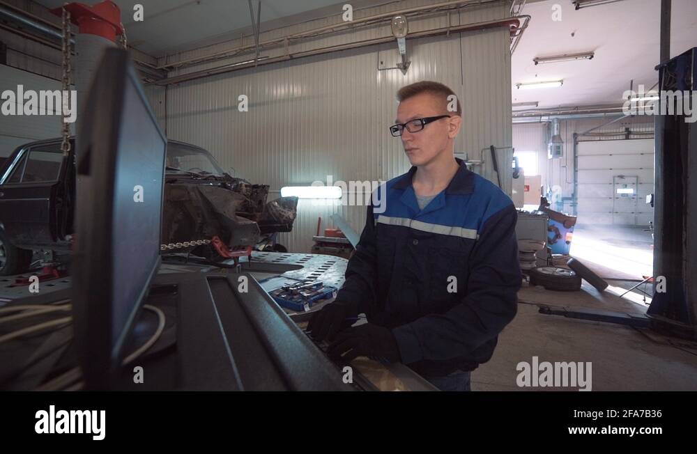 Breakdown technology Stock Videos & Footage - HD and 4K Video Clips - Alamy