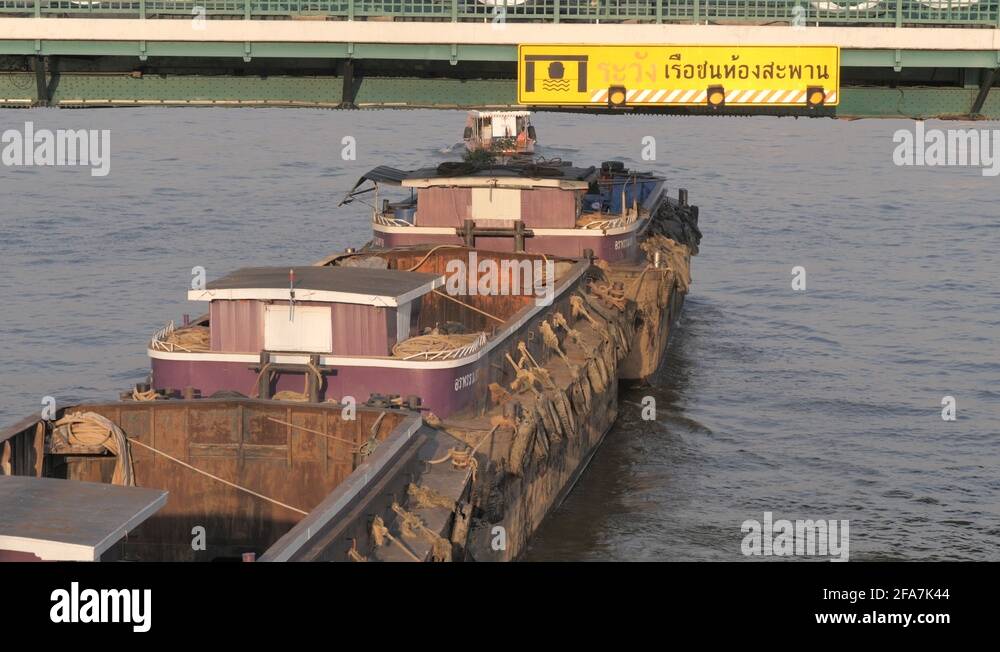 Pulled under Stock Videos & Footage - HD and 4K Video Clips - Alamy