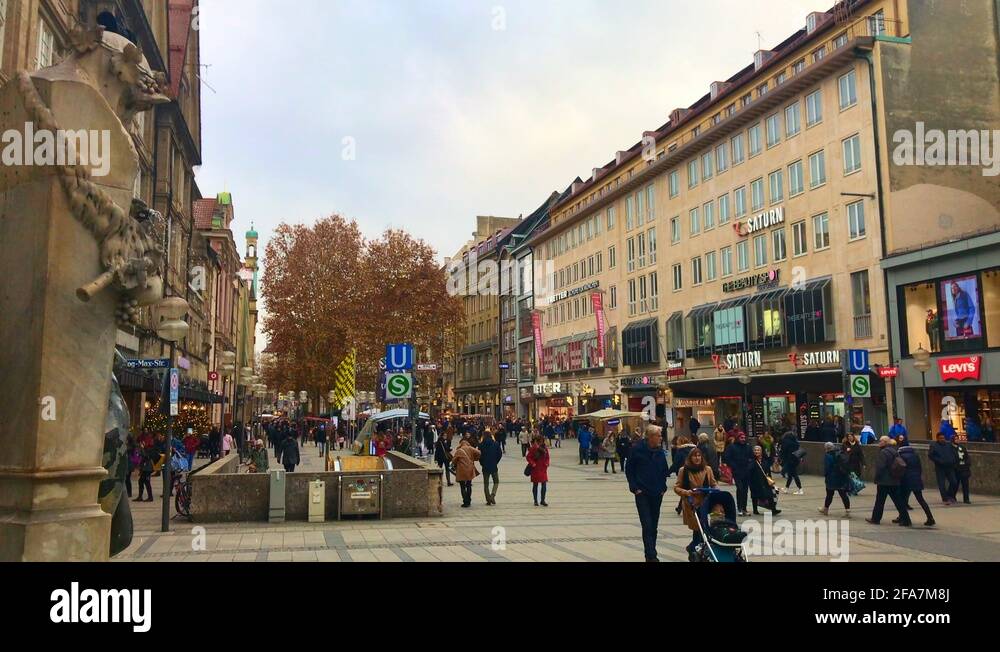 Altstadt muenchen Stock Videos & Footage - HD and 4K Video Clips - Alamy