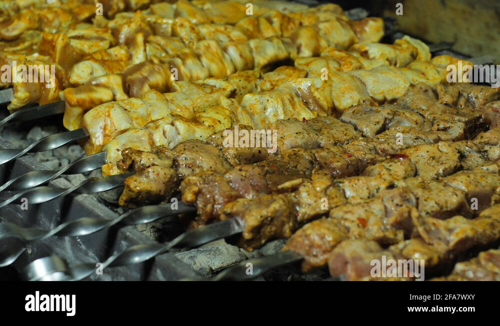 Barbeque bbq barbie Stock Videos & Footage - HD and 4K Video Clips - Alamy