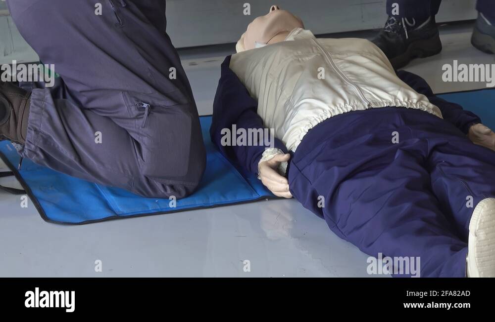Cardiopulmonary resuscitation dummy Stock Videos & Footage - HD and 4K ...