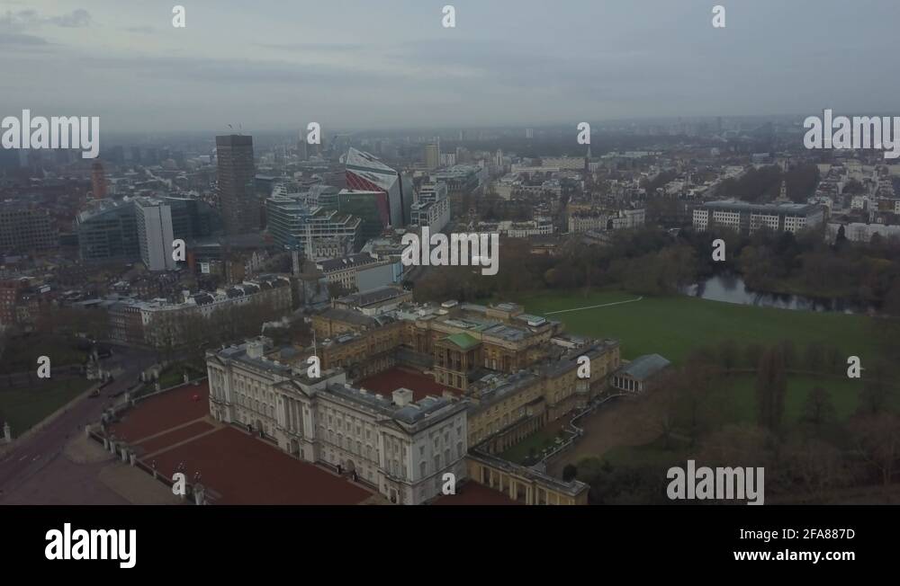 Aerial buckingham palace Stock Videos & Footage - HD and 4K Video Clips ...