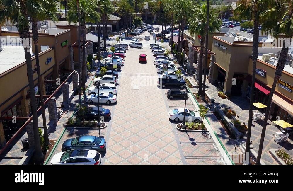 Shopping level Stock Videos & Footage - HD and 4K Video Clips - Alamy
