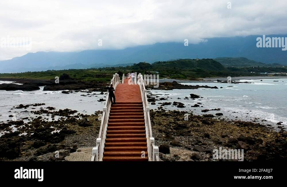 Snake bridge Stock Videos & Footage - HD and 4K Video Clips - Alamy