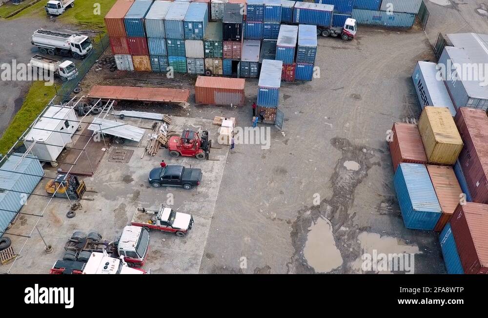 Shipping container port workers Stock Videos & Footage - HD and 4K ...