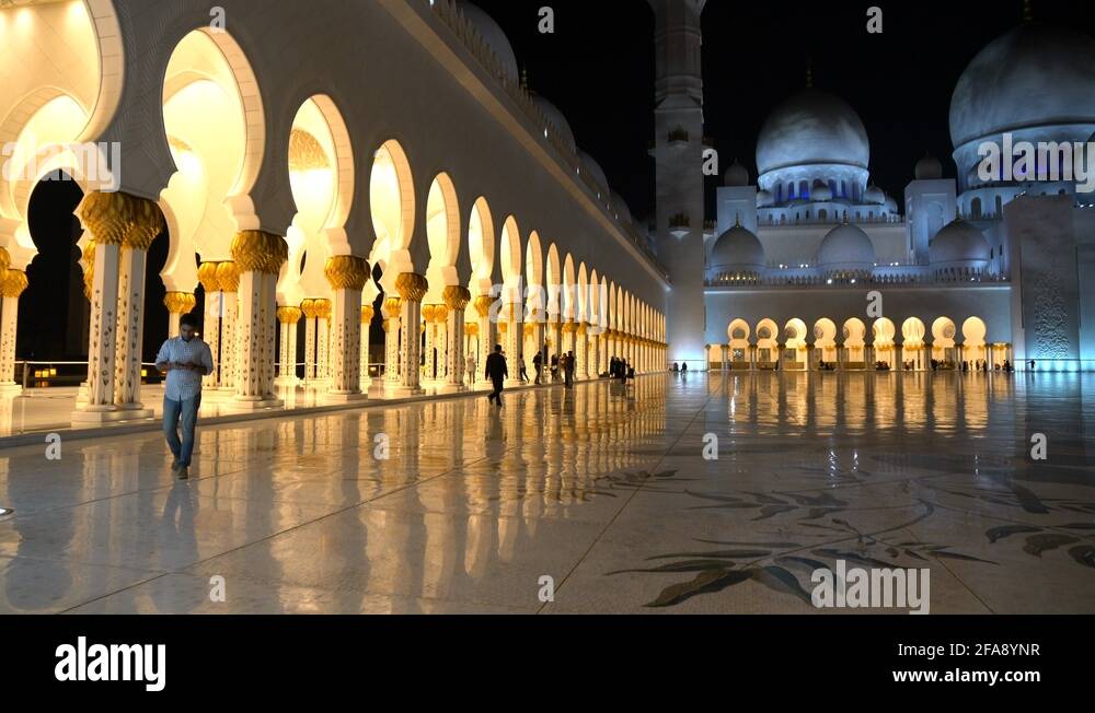Mosques courtyard Stock Videos & Footage - HD and 4K Video Clips - Alamy