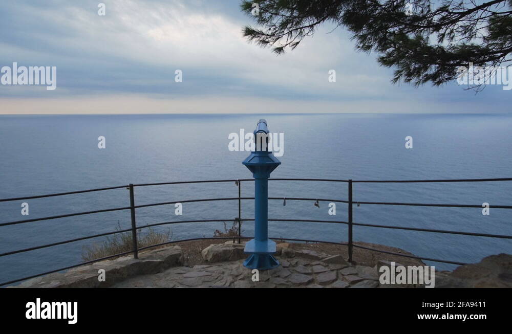 Telescope by the sea Stock Videos & Footage - HD and 4K Video Clips - Alamy