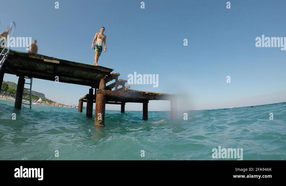 Turkey feet Stock Videos & Footage - HD and 4K Video Clips - Alamy