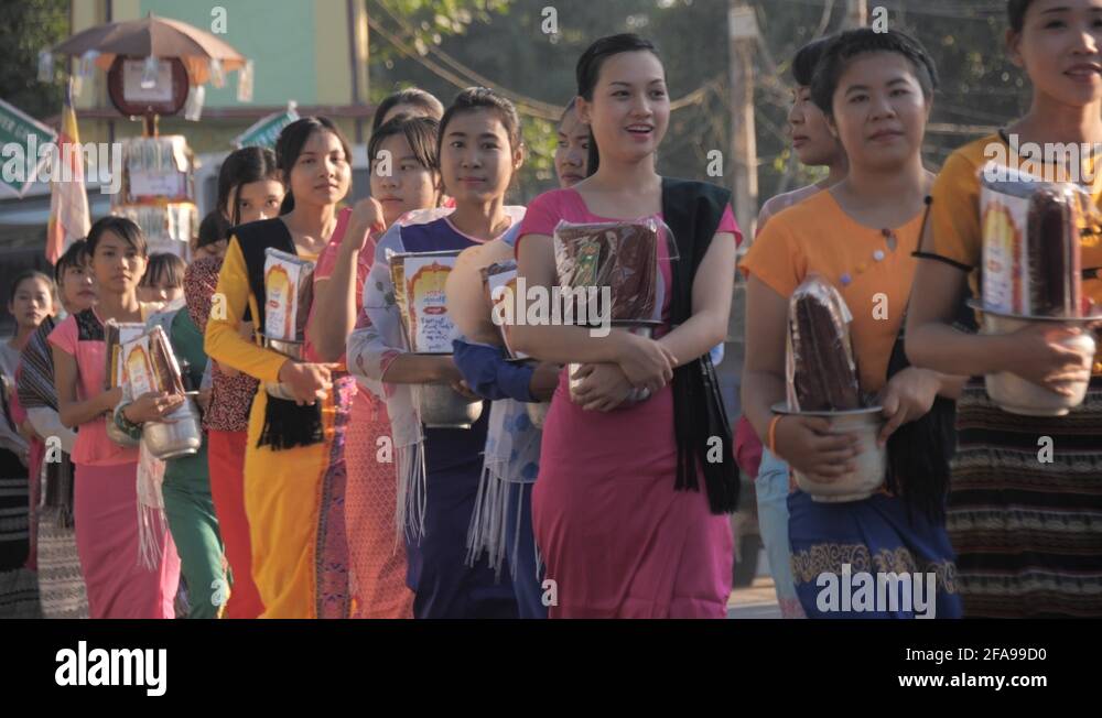 Asean people in traditional costume Stock Videos & Footage - HD and 4K ...