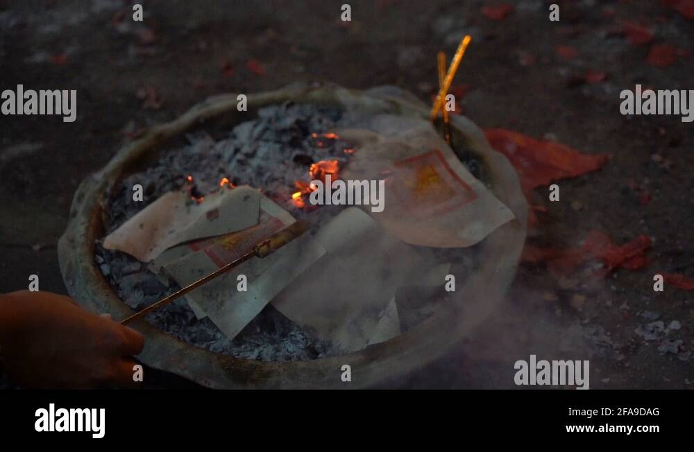 Chinese spirits Stock Videos & Footage - HD and 4K Video Clips - Alamy