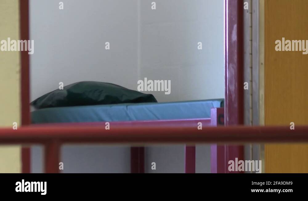 Court chaplain Stock Videos & Footage - HD and 4K Video Clips - Alamy