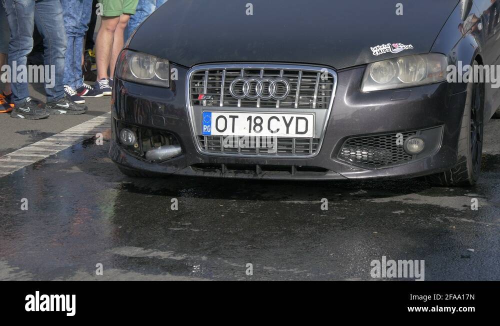 Car leaving Stock Videos & Footage - HD and 4K Video Clips - Alamy