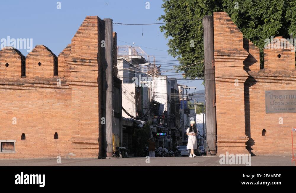 Chiang mai thapae gate Stock Videos & Footage - HD and 4K Video Clips ...