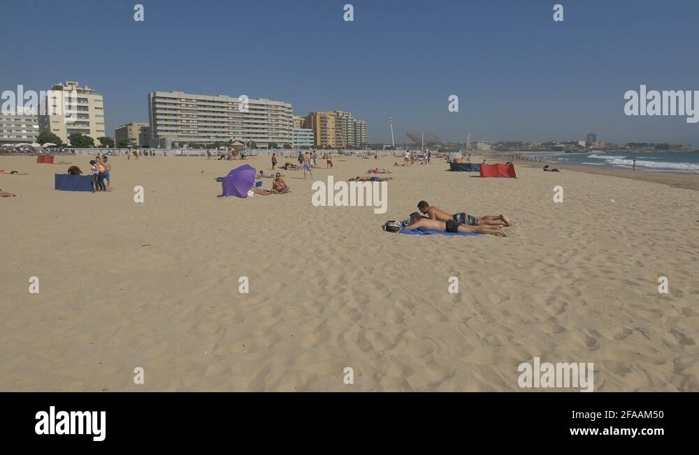 People tanning Stock Videos & Footage - HD and 4K Video Clips - Alamy