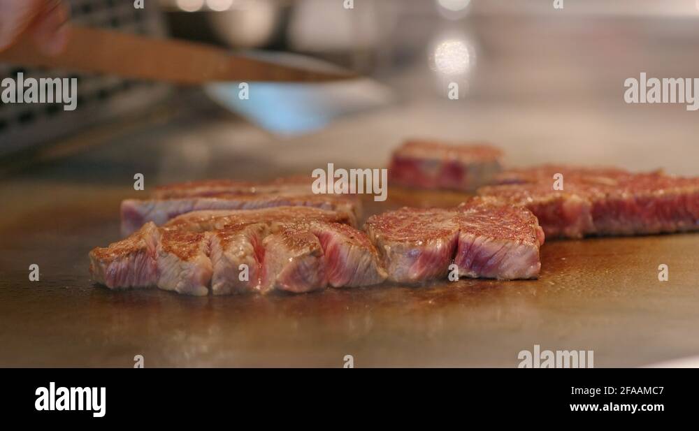 Teppanyaki Stock Videos & Footage - HD and 4K Video Clips - Alamy