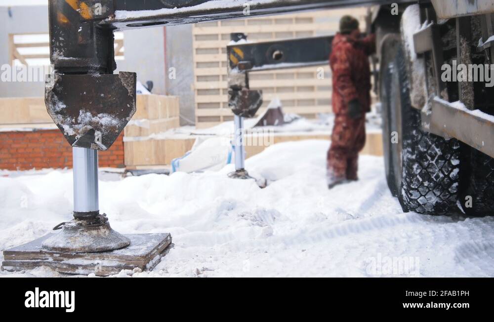 Construction lift lifts Stock Videos & Footage - HD and 4K Video Clips ...