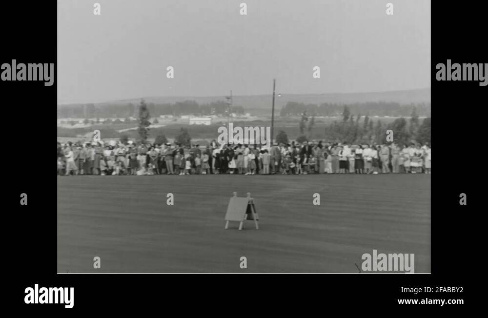 Officer introduce Gen. Thomas White during redesigned ceremony - 1958 ...