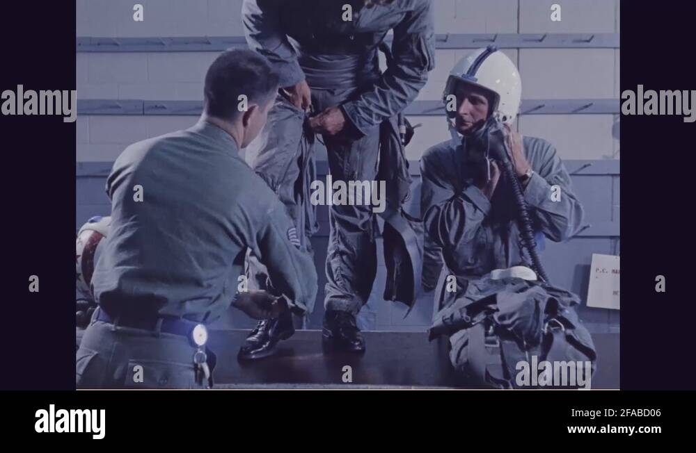 Pilot g suit Stock Videos & Footage - HD and 4K Video Clips - Alamy