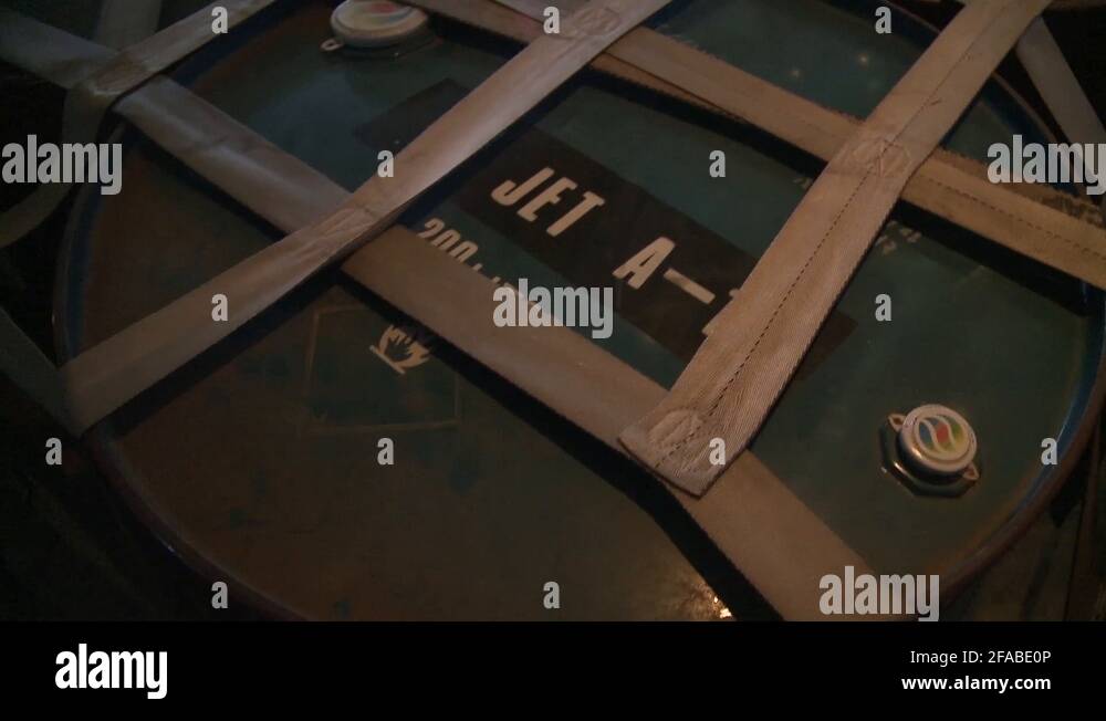 Cargo airlift Stock Videos & Footage - HD and 4K Video Clips - Alamy